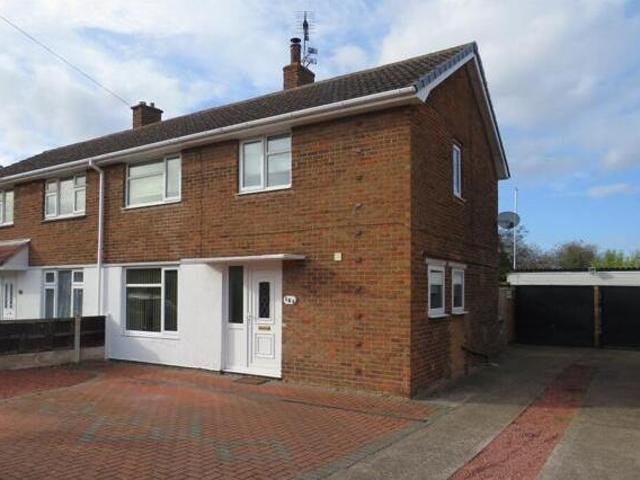 3 Bedroom Semi detached House For Sale In New Ollerton