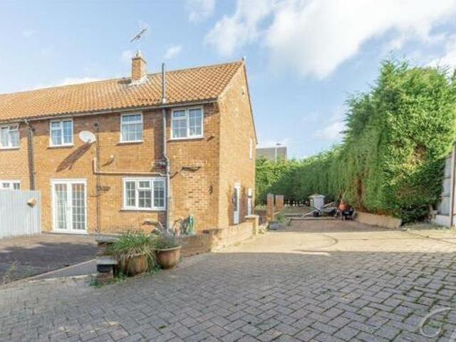 3 Bedroom Semi detached House For Sale In New Ollerton
