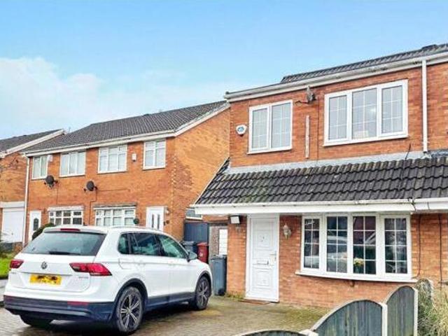 3 Bedroom Semi detached House For Sale In New Moston, Manchester