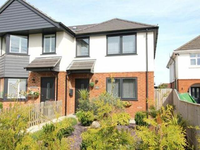 3 Bedroom Semi detached House For Sale In New Milton, Hampshire
