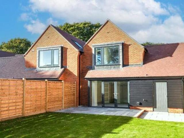 3 Bedroom Semi detached House For Sale In New Milton
