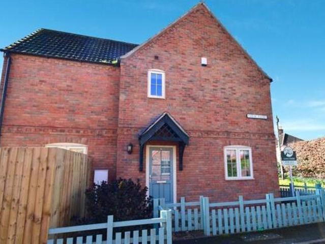 3 Bedroom Semi detached House For Sale In Newark, Nottinghamshire