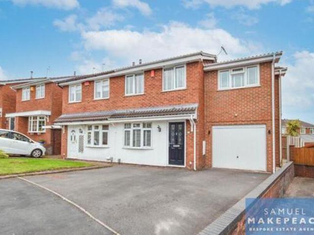 3 Bedroom Semi detached House For Sale In Newcastle, Staffordshire