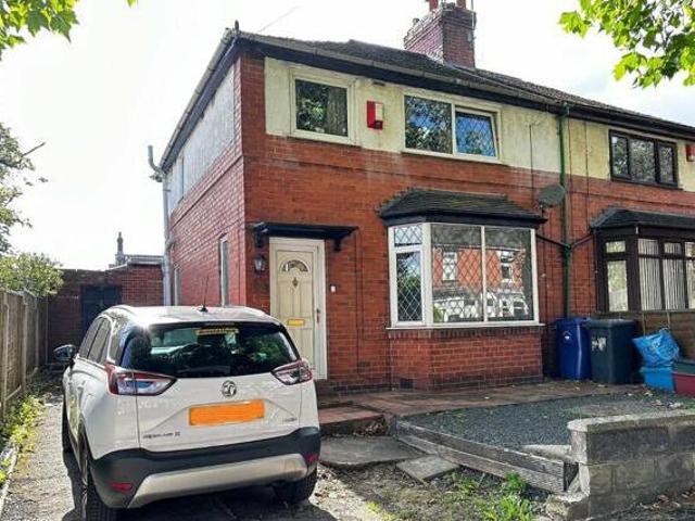 3 Bedroom Semi detached House For Sale In Newcastle, Staffordshire