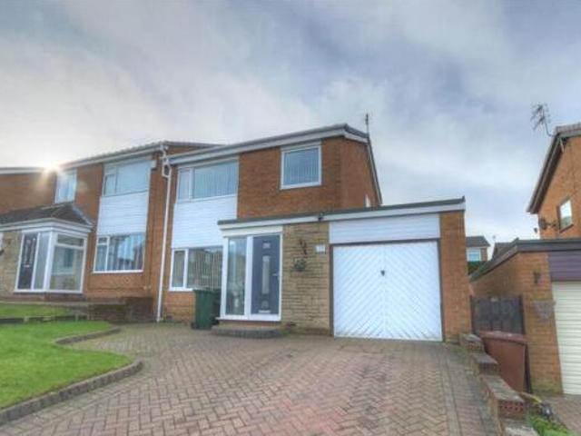 3 Bedroom Semi detached House For Sale In Newcastle Upon Tyne, Tyne And Wear