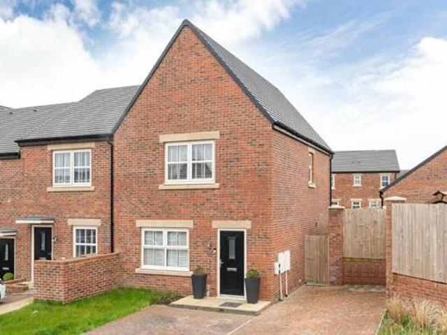 3 Bedroom Semi detached House For Sale In Newcastle Upon Tyne, Tyne And Wear
