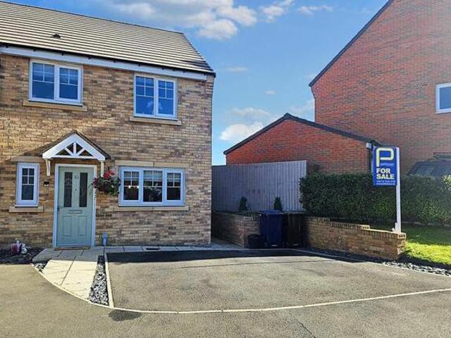 3 Bedroom Semi detached House For Sale In Newcastle Upon Tyne, Tyne And Wear