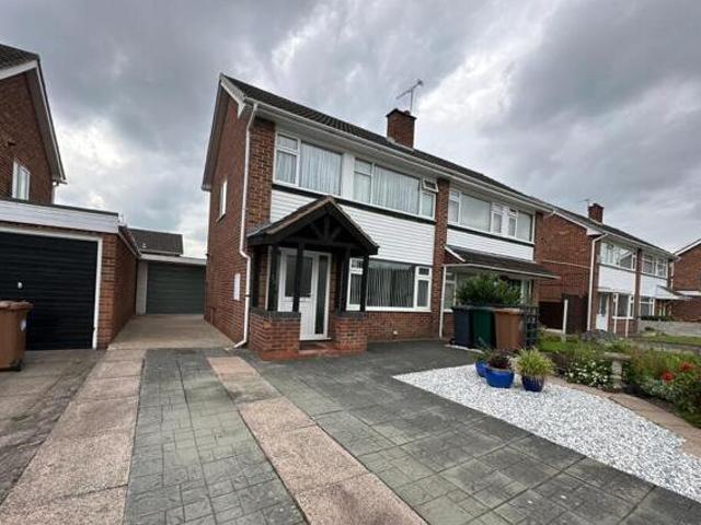 3 Bedroom Semi detached House For Sale In Newhall, Swadlincote
