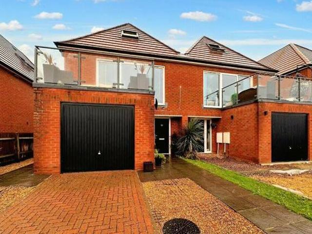 3 Bedroom Semi detached House For Sale In Newhaven