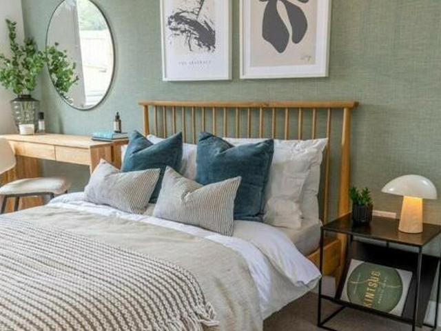 3 Bedroom Semi detached House For Sale In Newhaven, East Sussex