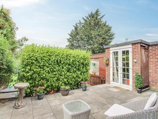 3 bedroom semi detached house for sale in Newington Avenue, Southend on Sea, SS2