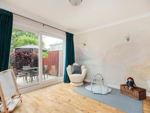 3 bedroom semi detached house for sale in Newlands Avenue, Melton Park, NE3
