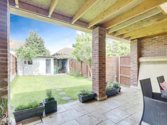 3 bedroom semi detached house for sale in Nightingale Close, Southend on sea, SS2
