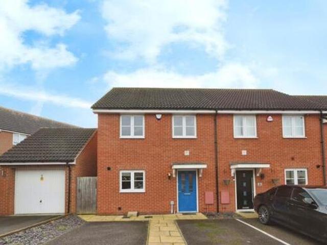 3 Bedroom Semi detached House For Sale In Noak Hill
