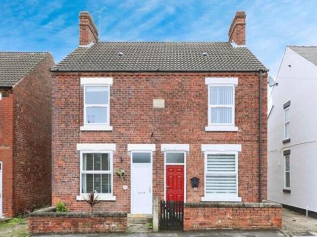 3 Bedroom Semi detached House For Sale In North Anston