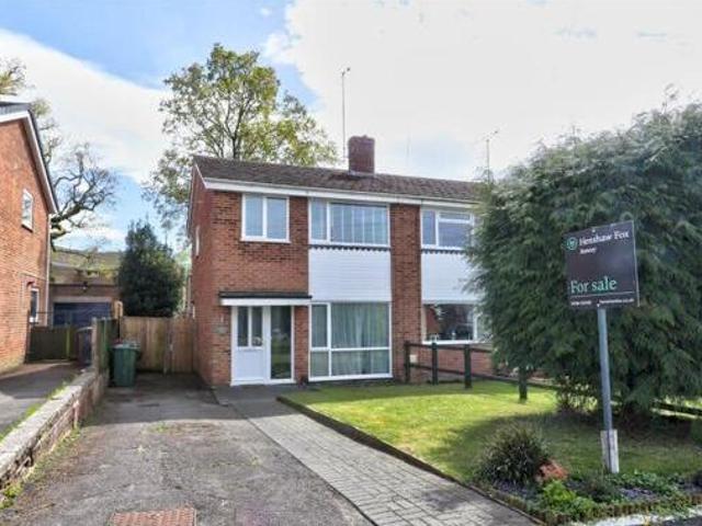 3 Bedroom Semi detached House For Sale In North Baddesley