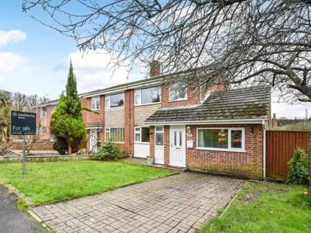 3 Bedroom Semi detached House For Sale In North Baddesley