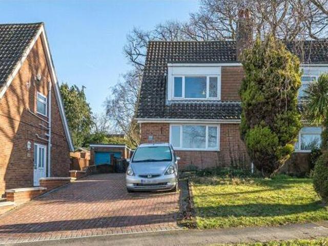 3 Bedroom Semi detached House For Sale In North Baddesley, Southampton
