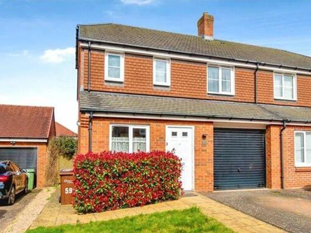 3 Bedroom Semi detached House For Sale In North Baddesley, Southampton