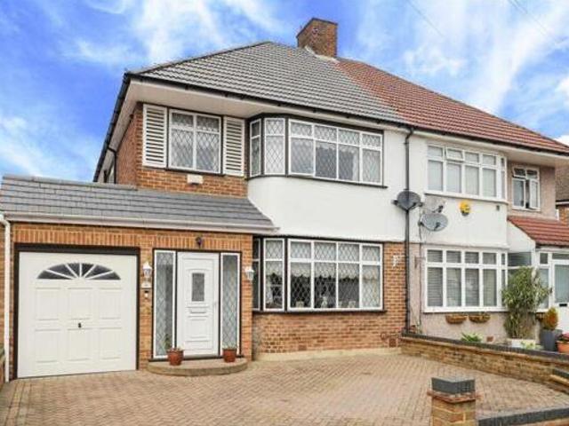 3 Bedroom Semi detached House For Sale In North Hayes