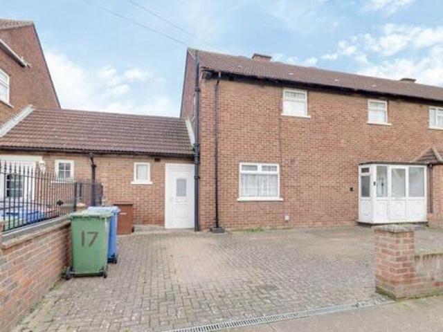 3 Bedroom Semi detached House For Sale In North Stifford, Grays