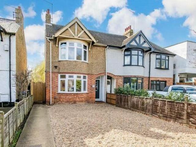3 Bedroom Semi detached House For Sale In Northampton