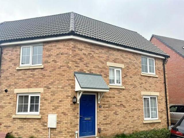 3 Bedroom Semi detached House For Sale In Northampton