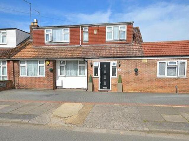 3 Bedroom Semi detached House For Sale In Northampton