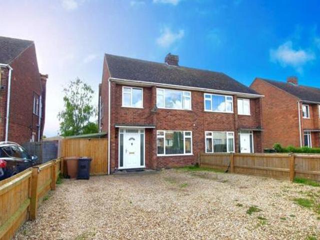3 Bedroom Semi detached House For Sale In Northborough