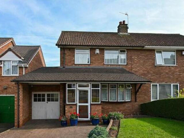 3 Bedroom Semi detached House For Sale In Northfield, Birmingham