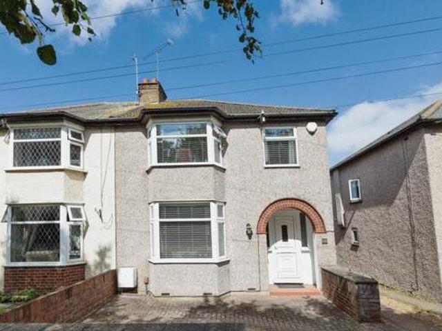 3 Bedroom Semi detached House For Sale In Northfleet, Gravesend