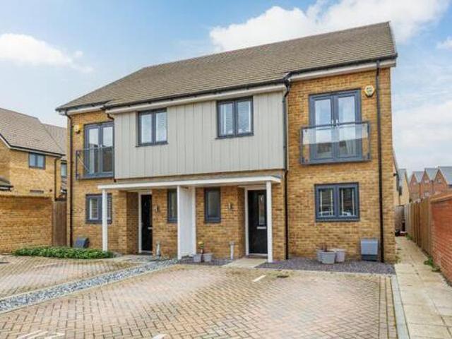 3 Bedroom Semi detached House For Sale In Northfleet, Kent
