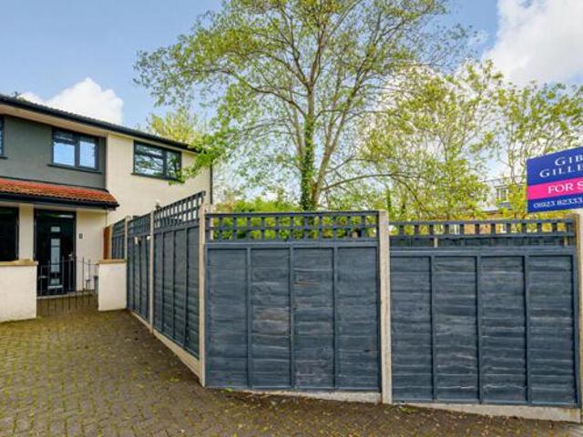 3 Bedroom Semi detached House For Sale In Northwood