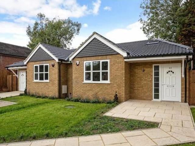 3 Bedroom Semi detached House For Sale In Northwood, Middlesex