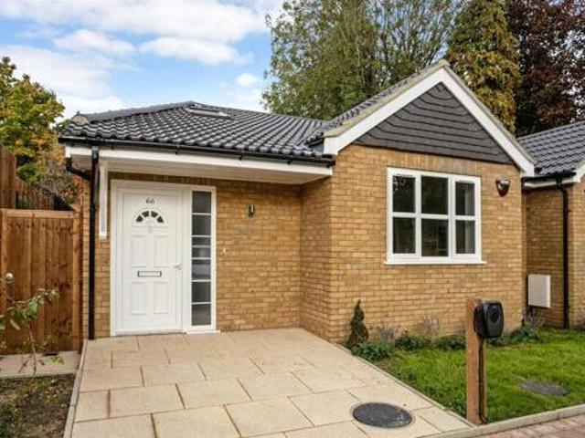 3 Bedroom Semi detached House For Sale In Northwood, Middlesex