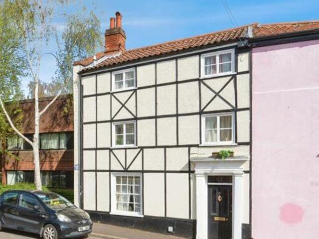 3 Bedroom Semi detached House For Sale In Norwich, Norfolk