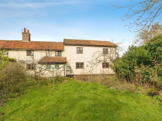 3 Bedroom Semi detached House For Sale In Norwich, Norfolk