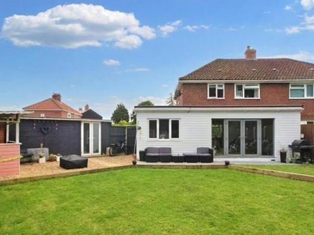 3 Bedroom Semi detached House For Sale In Norwich, Norfolk
