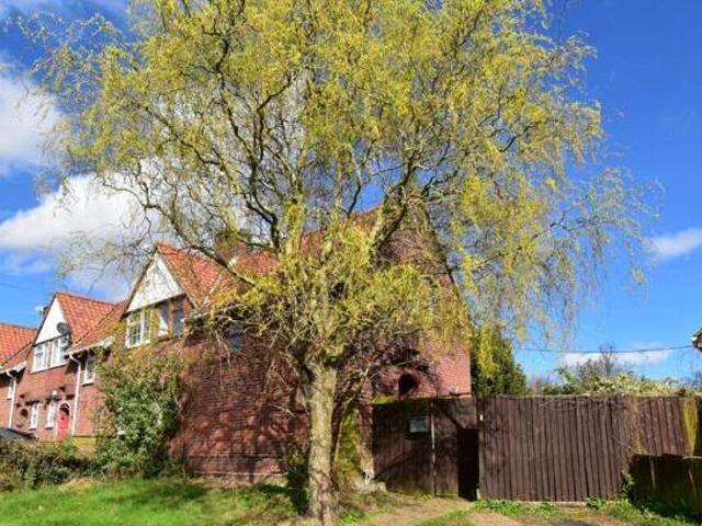 3 Bedroom Semi detached House For Sale In Norwich