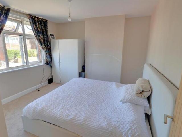 3 bedroom semi detached house for sale in Norham Avenue, Shirley, Southampton, SO16