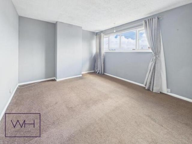 3 bedroom semi detached house for sale in Norman Crescent, Scawsby, Doncaster, DN5