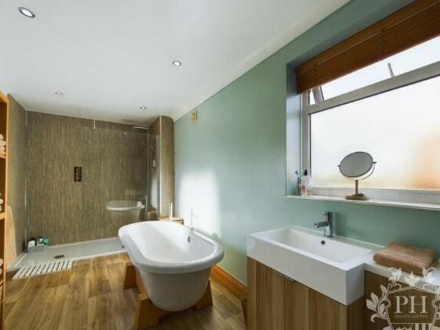 3 Bedroom Semi detached House For Sale In Normanby