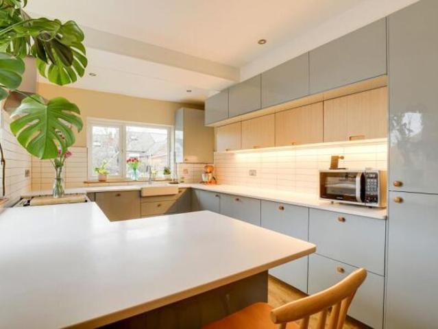 3 bedroom semi detached house for sale in Nottingham Road, Nottingham, NG7