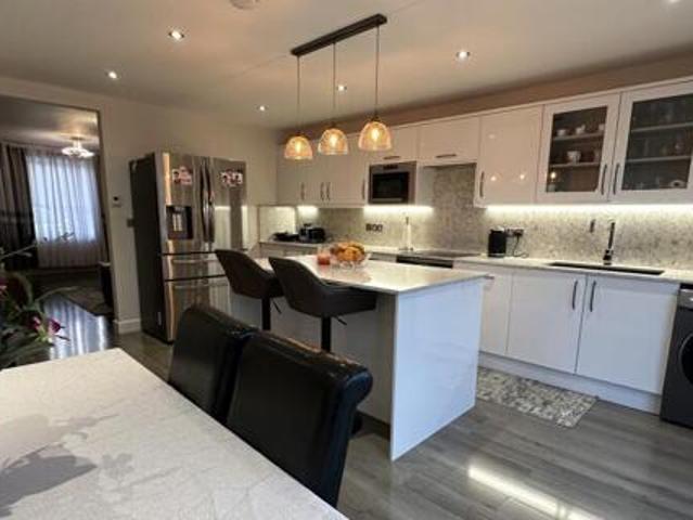3 Bedroom Semi detached House For Sale In Nottingham