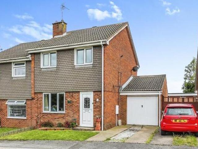 3 Bedroom Semi detached House For Sale In Nottingham