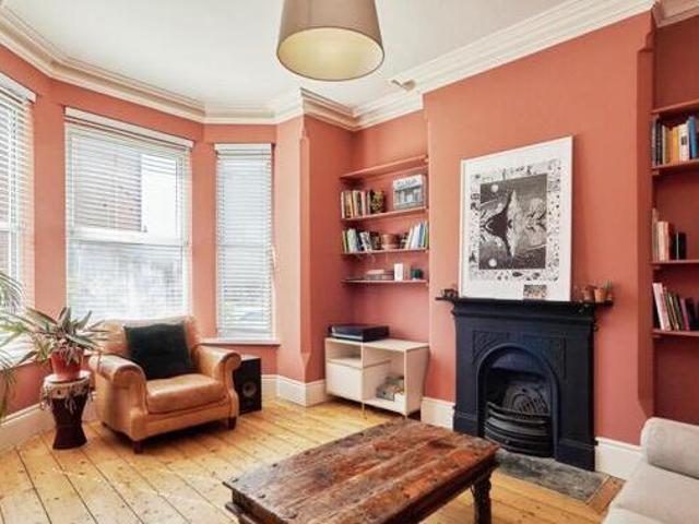 3 Bedroom Semi detached House For Sale In Nottingham