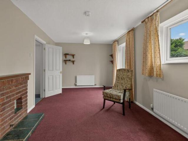 3 bedroom semi detached house for sale in Nuffield Close, Worcester, WR2
