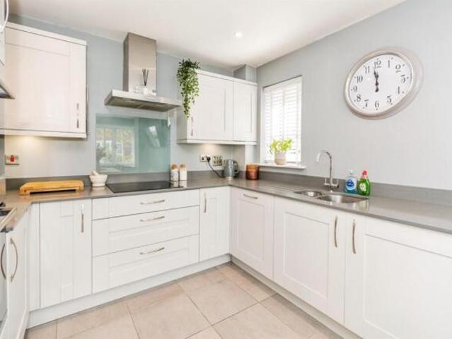 3 bedroom semi detached house for sale in Nursling Street, Nursling, Southampton, SO16