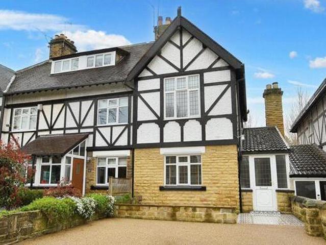 3 Bedroom Semi detached House For Sale In Oakwood