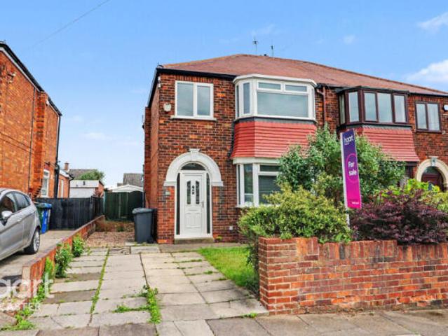 3 bedroom semi detached house for sale in Oakhill Road, Wheatley Hills, Doncaster, DN2